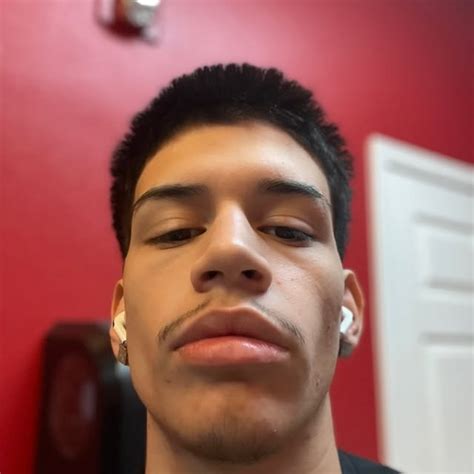 🇩🇴🇨🇺 Waldo Steppin • Threads Say More