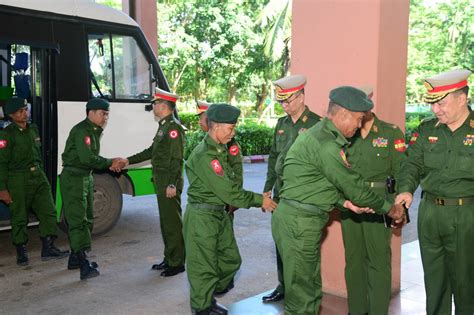 ချောင်းသာကမ်းခြေအပန်းဖြေခရီးသွားရောက်ခဲ့သည့် တပ်မတော်သားအရာရှိ၊စစ်သည်များ ရန်ကုန်မြို့သို့ပြန်လည