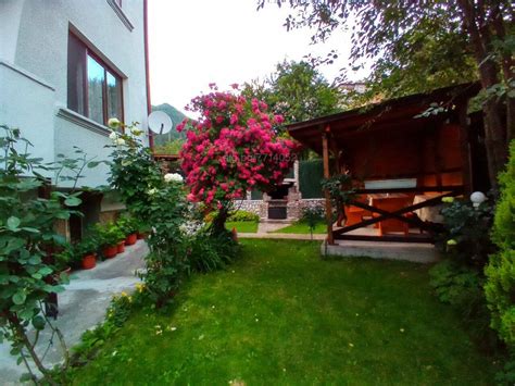 Къща Албена в Девин Вила под наем Къща за гости Родопи Западни Родопи На планина 6 места