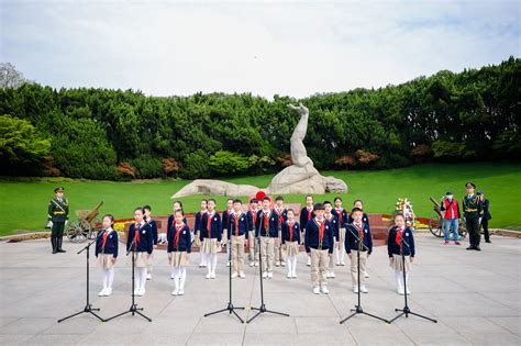 传承英烈精神，上海76处烈士纪念设施共同举行主题祭扫活动浦江头条澎湃新闻 The Paper