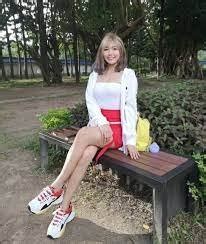 Siew Pui Yi Age Biography Height Net Worth Family Facts