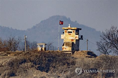 북한 건군절 조용한 북 전방 초소 연합뉴스