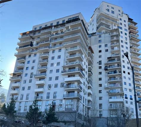 იყიდება 3 ოთახიანი ბინა ვაკეში