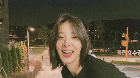 𝐚𝐜𝐭𝐫𝐢𝐳에 있는 𝓵𝓸𝓿𝓮 𝓫𝓾𝓫𝓫𝓵𝓮님의 핀 헤어스타일 머리 스타일 헤어