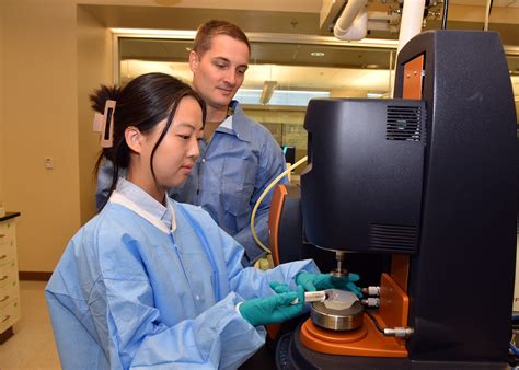 Naval Research Enterprise Internship Program Interns Present Research At Namru San Antonio