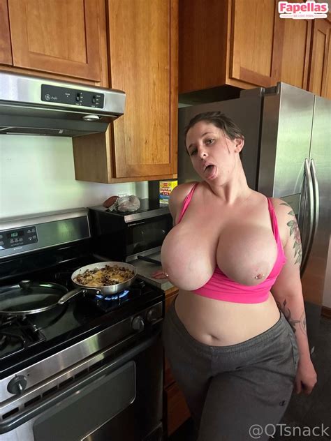 QTsnack Aka Qtsnacks Nude Leaks OnlyFans Fapellas