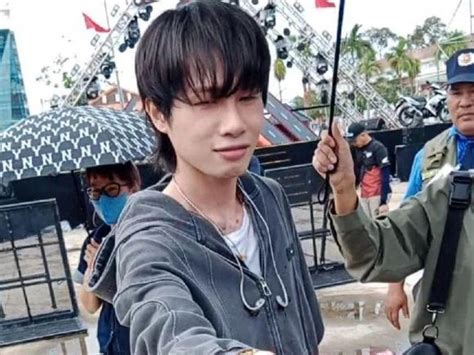 Jack Gây Xôn Xao Với Hình ảnh ốm Yếu Qua ống Kính Của Fan