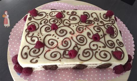 Бисквитена торта с домашен крем и малинки Рецептите на баба