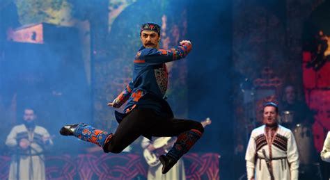 საქართველოს კულტურის სამინისტრო თბილისის დიდ საკონცერტო დარბაზში ანსამბლ ერისიონის კონცერტი