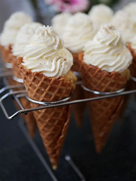 10 Smaskens I En Strut Och Bakning Idéer Att Spara Idag Enkla Efterrätter Efterrättsrecept