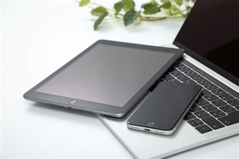 スマートデバイスを活用するメリットとはビジネスでの活用事例や今後の課題を解説 Think With Magazine