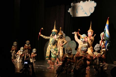 ការសម្តែងល្ខោនខោល ទទួលបានការចាប់អារម្មណ៍ខ្លាំង នគរដ្រេហ្គន