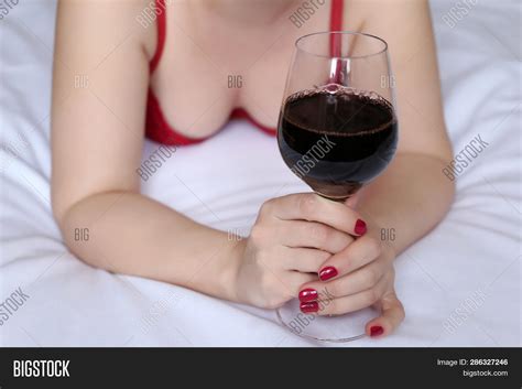 Sexy Wine Images