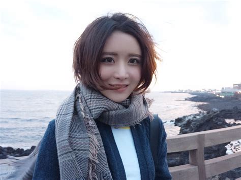 穿的最多却尺度最大，一举斩获最污女主播称号