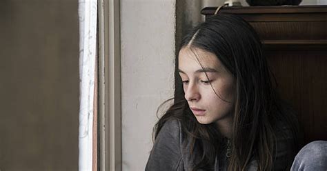 გავიზარდე მაგრამ ისევე მჭირდება დედა როგორც ეს 2 წლის ანნას სჭირდებოდა წერილი ემიგრანტ