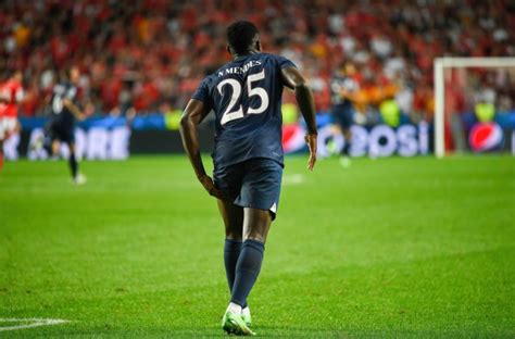 Psg Après Kimpembe Un Nouveau Coup Dur Confirmé En Défense Foot Sur 7