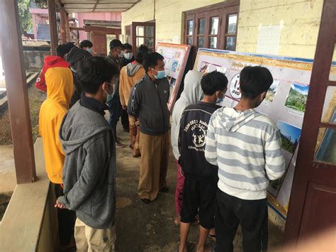 လွိုင်လင်မြို့တွင် ၇၄ နှစ်မြောက် လွတ်လပ်ရေးနေ့အထိမ်းအမှတ် ဓါတ်ပုံ၊ နံရံကပ်စာစောင်ပြပွဲ ကျင်းပ