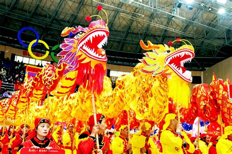舞龙表演人气旺 舞出龙年“精气神” 桐庐新闻网