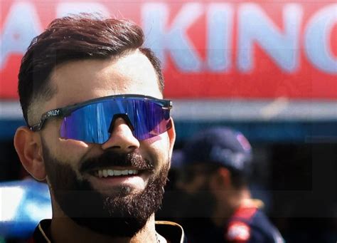 18 महीने बाद Ipl में विराट कोहली ने फिर संभाली Rcb की कप्तानी जानें डिटेल
