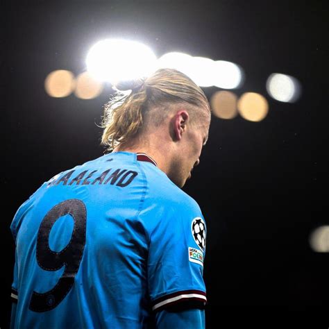 Erling Haaland サッカー選手 マンチェスター