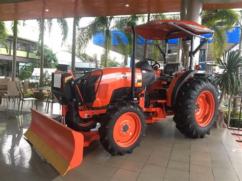 แทรกเตอร์ เซลล์ลูกเงาะ รถแทรกเตอร์คูโบต้าหาดใหญ่
