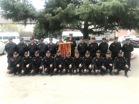 优质服务赢赞誉 真诚感谢送锦旗 惠南市容项目收到锦旗 公司新闻 上海宗保保安服务有限公司 城市保安综合服务提供商
