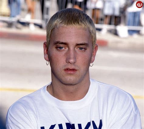 عکس؛ سفر در زمان؛ امینم، رپر مشهور آمریکایی در 27 سالگی؛ سال 1378