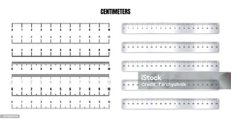 길이 또는 높이를 측정하기 위한 검은색 센티미터 스케일이 있는 사실적인 금속 눈금자 분할이 있는 다양한 측정 스케일 눈금자 줄자 표시 크기 표시기 벡터 그림 각도에 대한