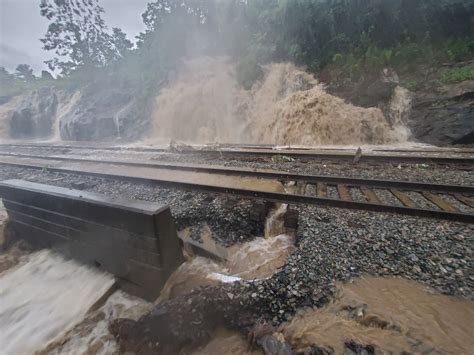 Metro North Suspends Commuter Lines After Flash Floods Pummel Tracks New York City Ny Patch