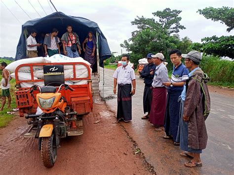 ဒိုက်ဦးမြို့နယ်၌ ၂၀၂၁ ၂၀၂၂ နွေစပါးစိုက်ပျိုးခဲ့သောတောင်သူများအား ဓါတ်မြေသြဇာအိတ်များရောင်းချပေး
