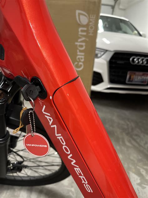 New Vanpowers E Bike Battery Jammed With Rubber Piece From Manufacturer