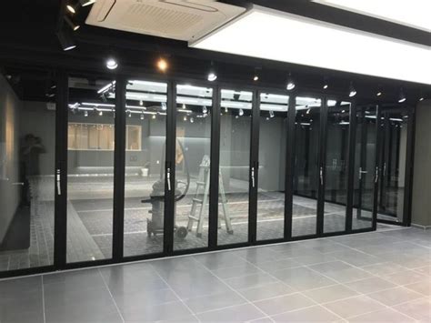 카센터 썬팅샵인테리어 세차장 타이어 자동차매장 인테리어 디자인 공사 비용견적 중개플랫폼 디자인 상점 인테리어 디자인 사무실 인테리어 디자인