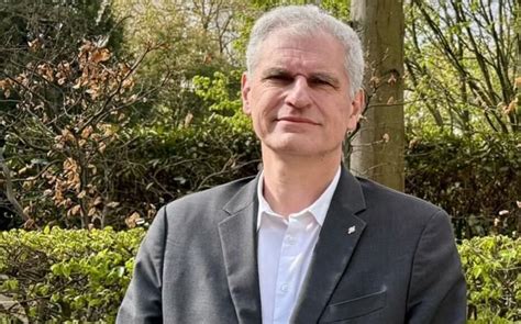 Quelquun De Rigoureux Qui Est Christophe Carlier Le Nouveau
