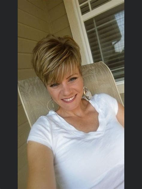 Haircuts Short Hair Styles Sexy Women Slim Woman Quick Chic Haircut Bob Styles Short