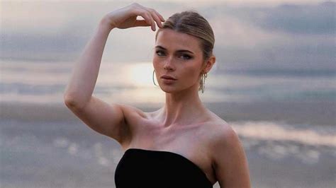 Judith Elleboudt Miss Vallée De La Hem Se Présente Pour Miss Nord Pas