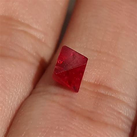 Burma Red Spinel Crystal 1 18ct Octahedral Gemstone Etsy