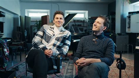 Jānis Šipkēvics Un Reinis Zariņš Latvieši Youtube