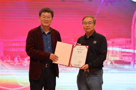 我敢闯我会创学校举行研究生院实践创新讲坛第五期 研究生院