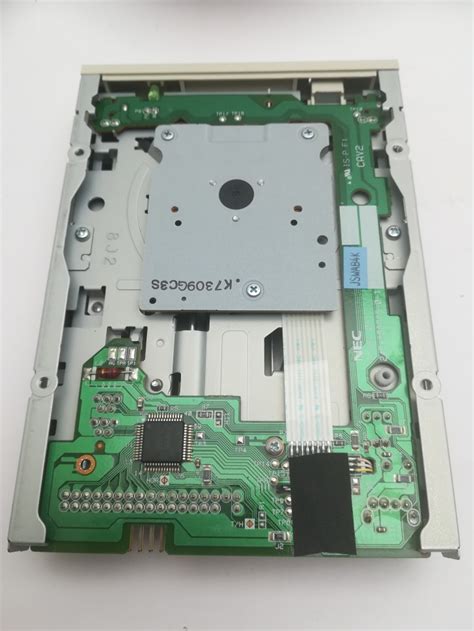 Флоппи-дисковод Nec FD1231H 1.44mb