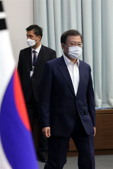 靑 추경안 위기극복 위한 정부의 의지선거용 행보 아냐