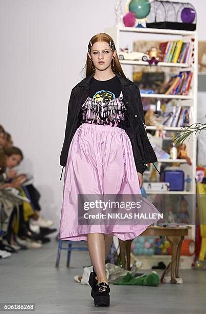 Ashley Williams Fashion Designer Photos And Premium High Res Pictures