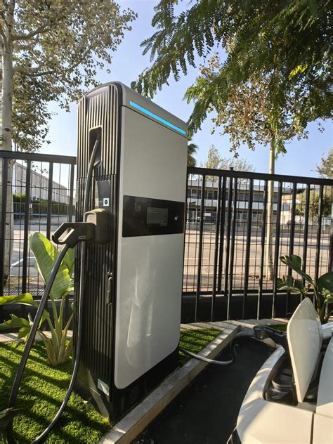 Ev 충전 강화 고속 충전기의 터치 스크린