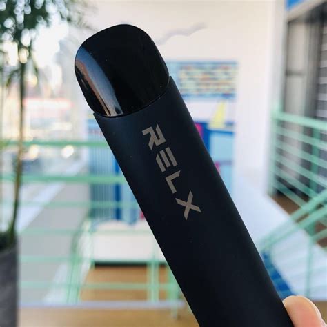 Relx 悦刻阿尔法电子烟体验，绿豆沙味的烟抽过吗？凤凰网