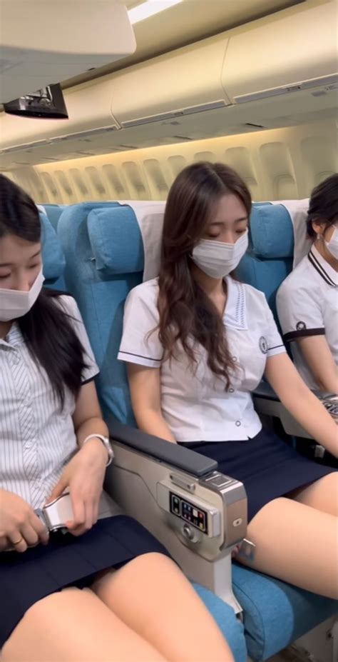여자교복에 있는 grepidic님의 핀 청소년 패션 건강한 몸매 교복 패션