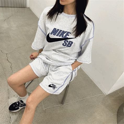 남녀공용 Sb 자수 데끼 반팔 반바지 트레이닝 세트 루즈핏 커플 면 라운드넥 기본 박스티 오버핏 밴딩 투피스 레터링 배색