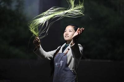 贵州赤水90后苗族女青年的竹编梦 人民图片网
