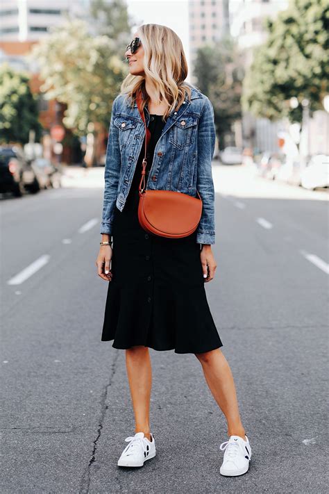 2 Stylish Ways To Wear A Black Summer Dress Artofit