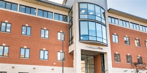 Sistema Bems En Dos Edificios Del Centro Comercial Wellington Place En