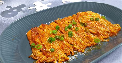 불닭소스를 곁들인 팽이버섯요리