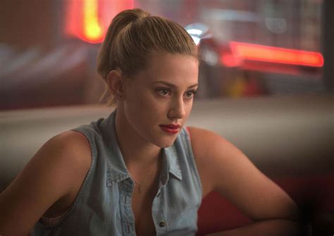 Photo De Lili Reinhart Riverdale Photo Lili Reinhart Photo 116